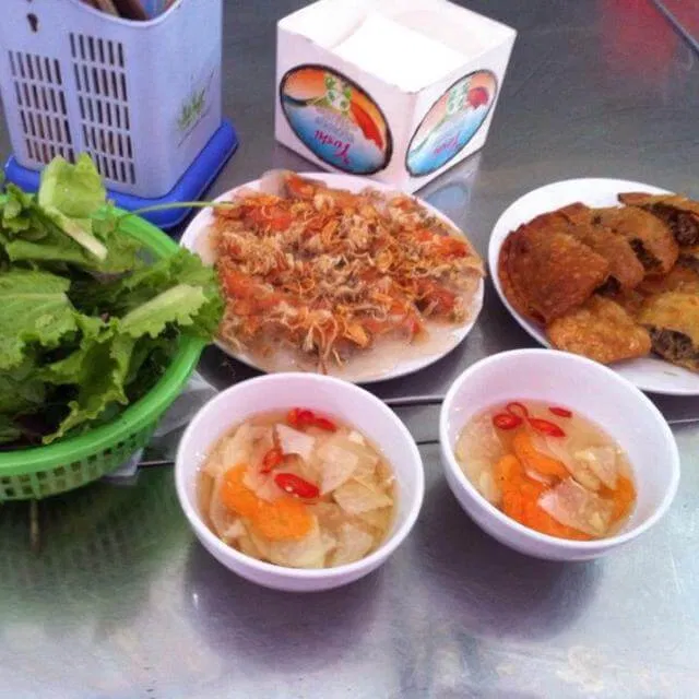 Chợ ăn vặt Cát Bi - Hải Phòng: ăn đến khi nào no thì về - BlogAnChoi