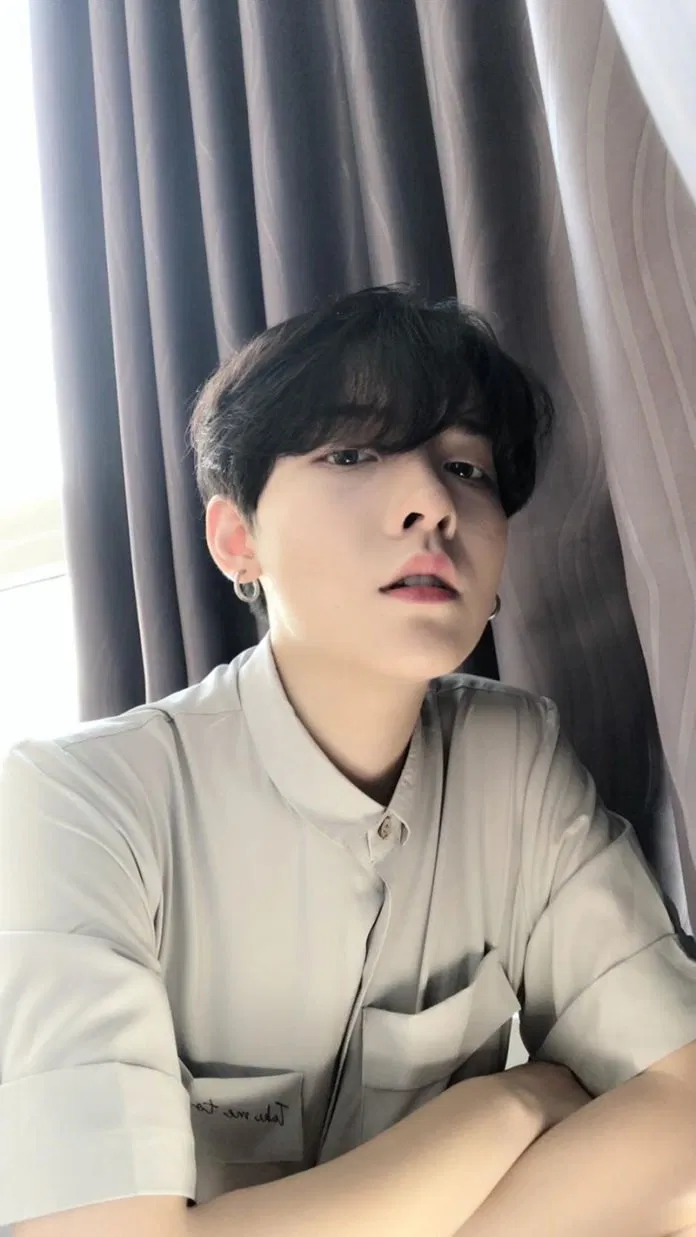 “Suân tổng” là ai? Đẹp trai như soái ca lại còn là chuyên gia “rải ...