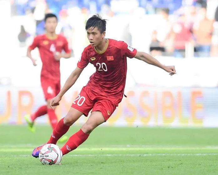 Tiền vệ Phan Văn Đức chính thức cùng vợ bỏ cuộc chơi - BlogAnChoi