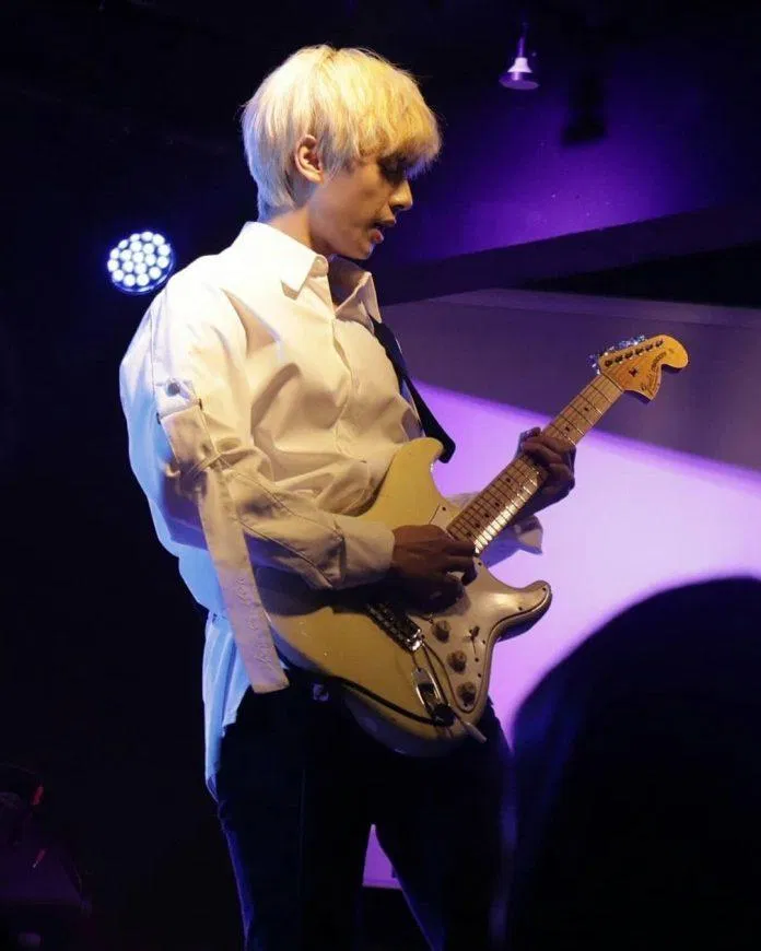 Điểm qua các nam thần tượng là guitarist đẹp trai nhất KPOP - BlogAnChoi
