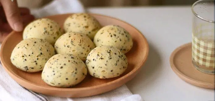 Công thức làm bánh mì mè đen Hàn Quốc ngon chuẩn vị - BlogAnChoi