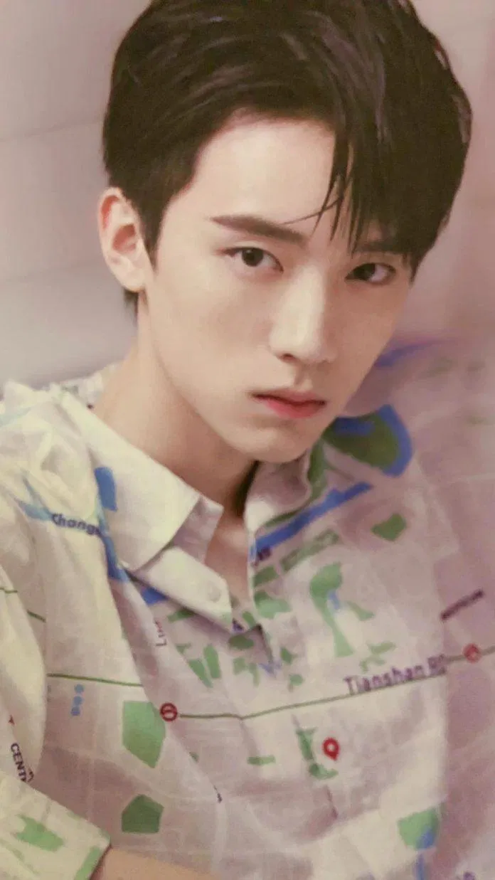 Chu Dực Nhiên - Hướng Hàm Chi: Couple Genz đáng yêu nhất hệ mặt trời ...