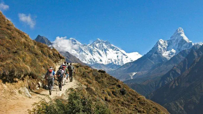 10 lý do khiến bạn muốn chinh phục dãy núi Himalaya - BlogAnChoi